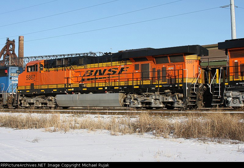 BNSF 5867